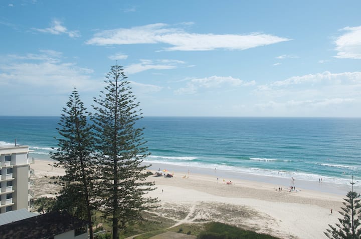 Cosmo's At Hemingway - Tweed Heads