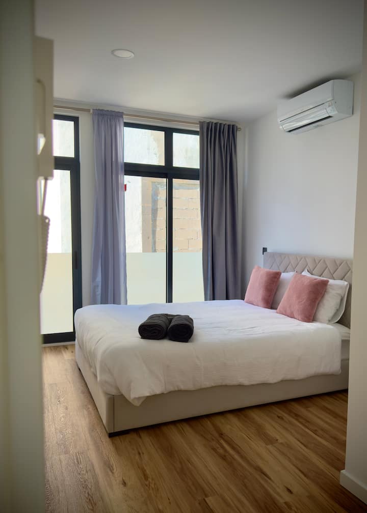 Central 1 Bedroom Home Machico - Madeira