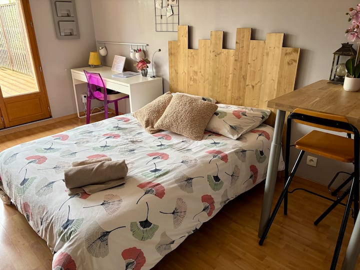 Pause Détente à Corbas – Studio Avec Accès Piscine - Corbas