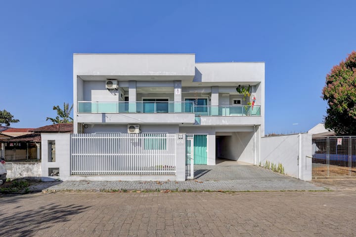 Hospedagem  Beto Carrero /Praia(16 Hospedes) - Santa Catarina, Brasil