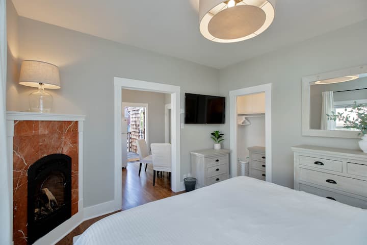 East End Craftsman Studio Apt - Alameda, CA