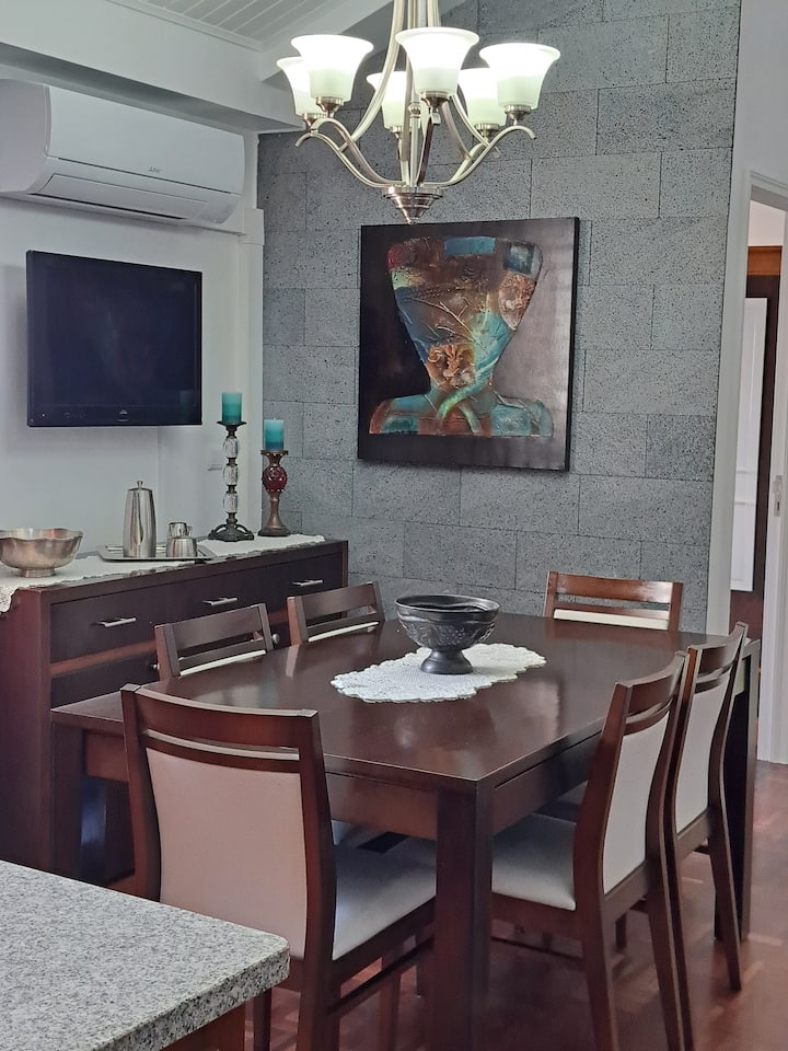 Chez Soi
Dans Le Centre De
Ponta Delgada - Ponta Delgada