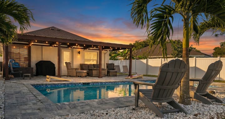Private Heated Pool ~ Near Downtown & Beaches - Bonita Springs