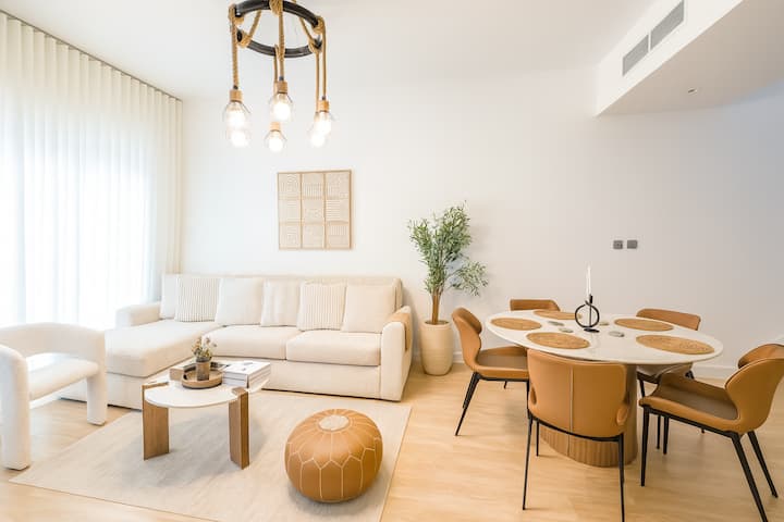 Noya Yas Island Luxury Retreat 5 Star Stay - 