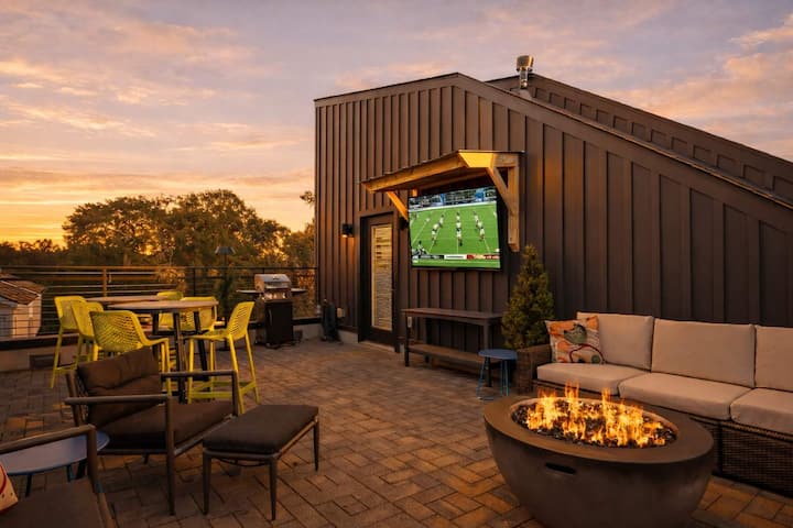Rooftop Fire Pit With Tv Sleeps 8 Near Dt - Percy Priest Lake, TN