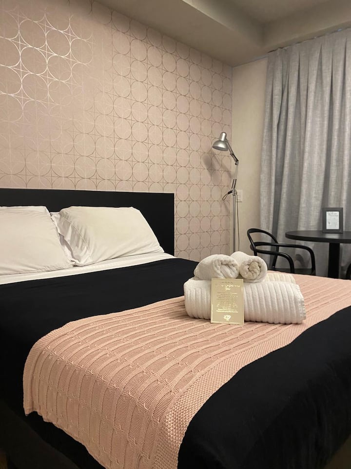 325 Studio Em Pinheiros  (Prox. Av. Faria Lima) - Pinheiros