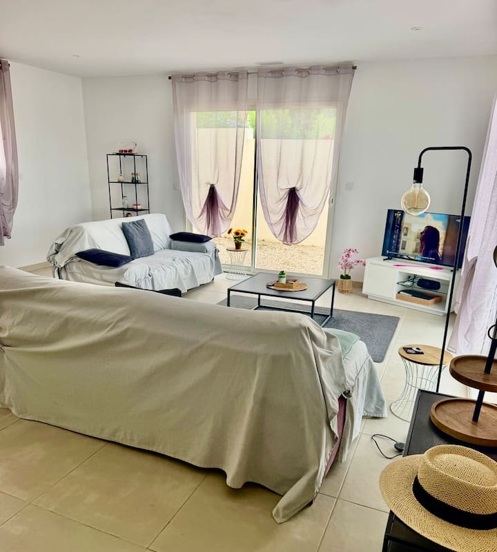 À 20mn Des Plages Villa Clim Wifi Jardin Parking - Pézenas