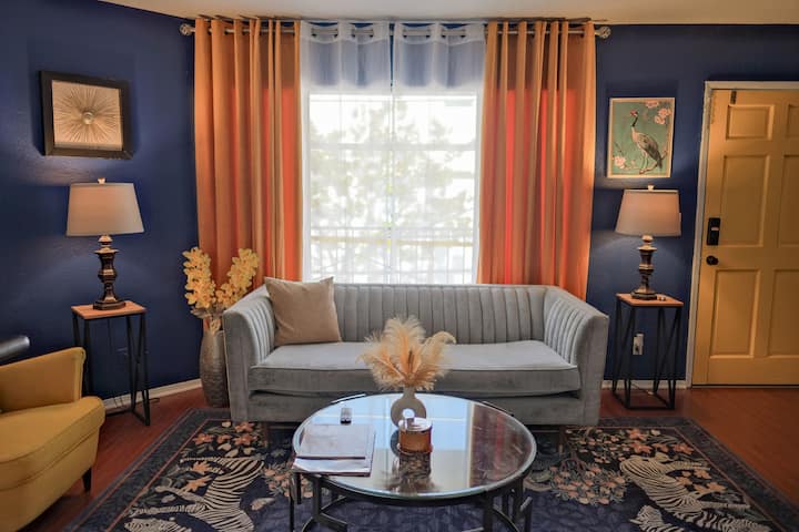 Charming 1br Hollywood Hideway - Harvard Heights - Los Angeles