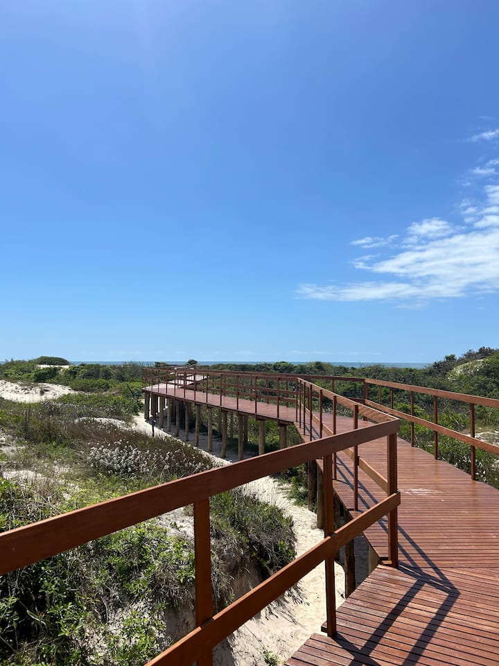 Mar A Vista E Pé Na Areia. - Florianópolis
