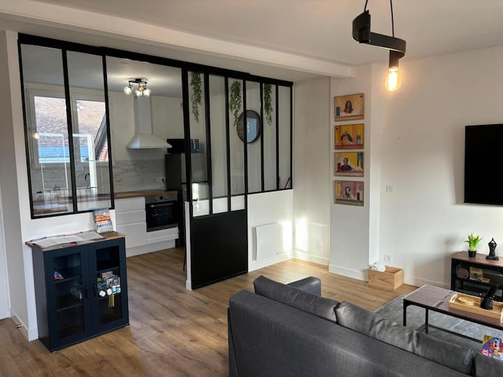 Moderne T2 Duplex
Proche Châteaux & Zoo Beauval - Bléré