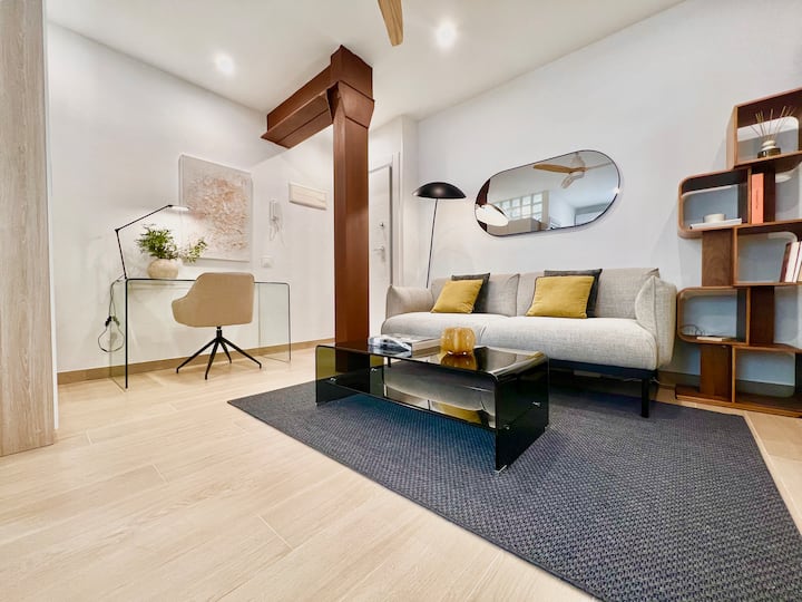 Estudio Moderno Y Nuevo Muy Cerca Del Centro - Madrid