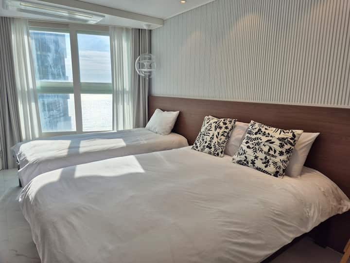 건담Beach Sonya 쏘냐 #해운대바다10초#올리모델링#짐보관# 오션뷰 - Busan