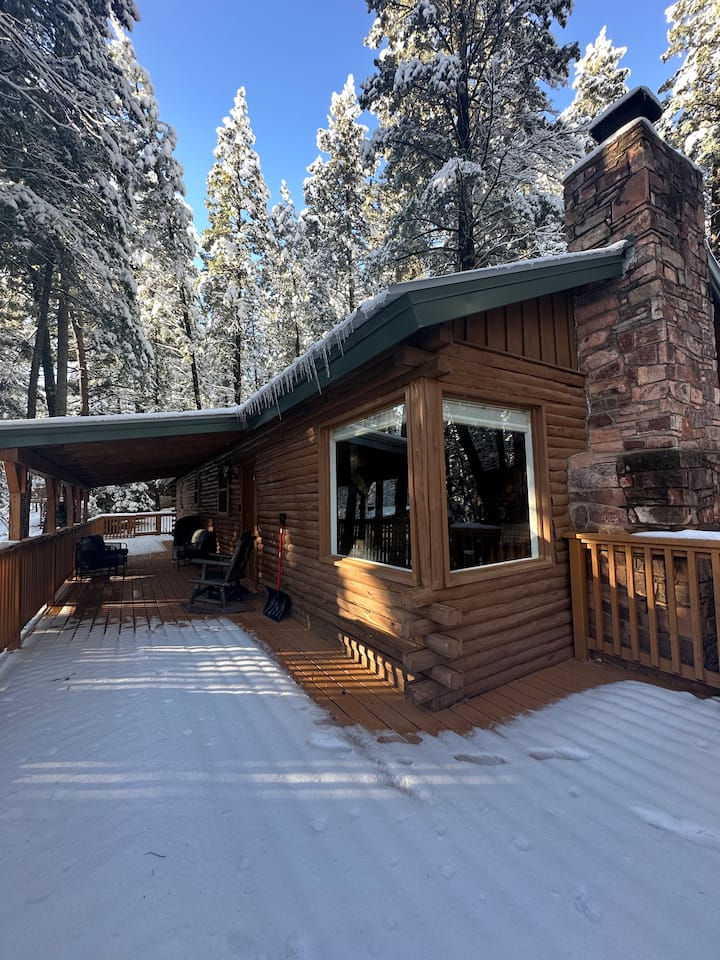 Ponderosa · 2br Pet‑friendly Cabin W/ Deck - Cloudcroft, NM