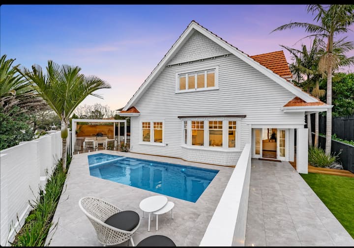 Entertainers Delight! - Auckland