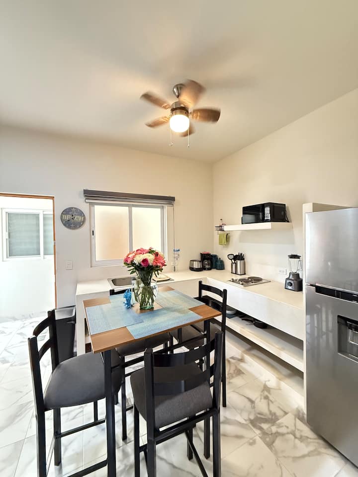 2br+1 Bt Condo 3 Blocks From Marina& Arch - Cabo San Lucas