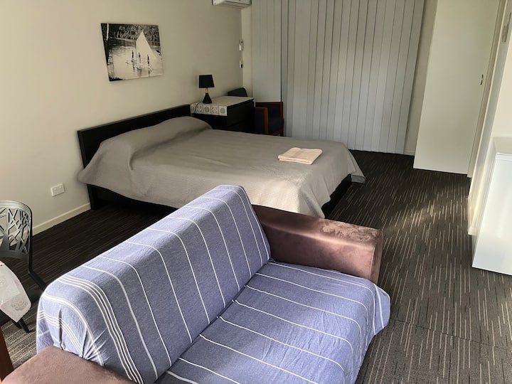 Granny Flat Close To City, Gold Coast & Ipswich. - Logan City