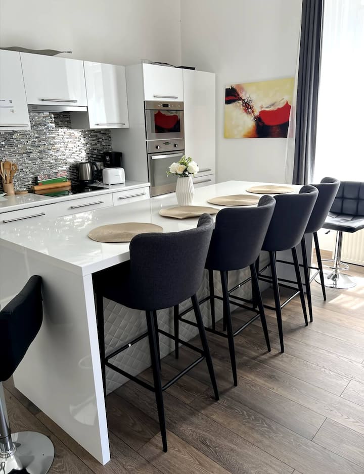 Urban Dream Home @Grand Boulevard -3bedroom -Sunny - Budapest