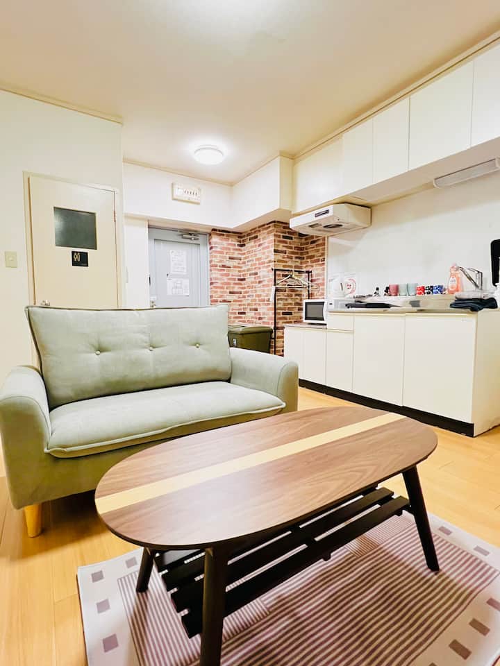 Une Auberge Pratique Comme Base Pour Jouer. Namba. - Osaka