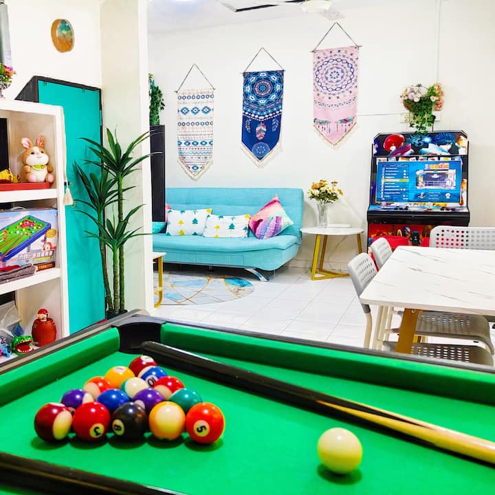 50%off/3 Room/7-9pax/wifi 300mbps/rummy/1km Jonker - Batu Berendam