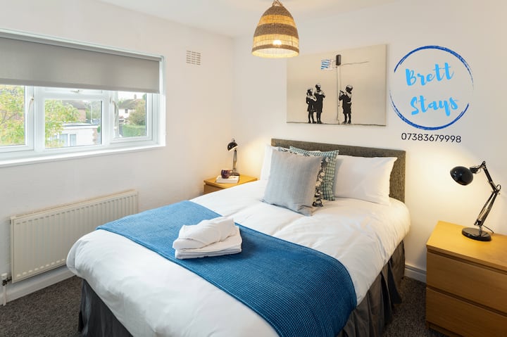 Contractor House | 4 Beds | Secure Parking + Cctv - Bristol