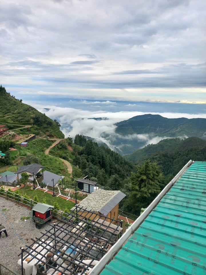 (Entire Villa) Landour Mussoorie: - Uttarakhand