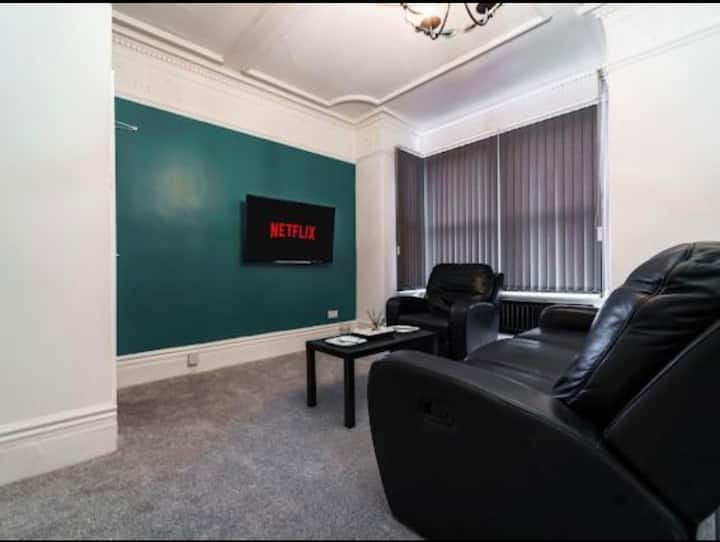 Modern 2-bed Near City Center - Newcastle upon Tyne