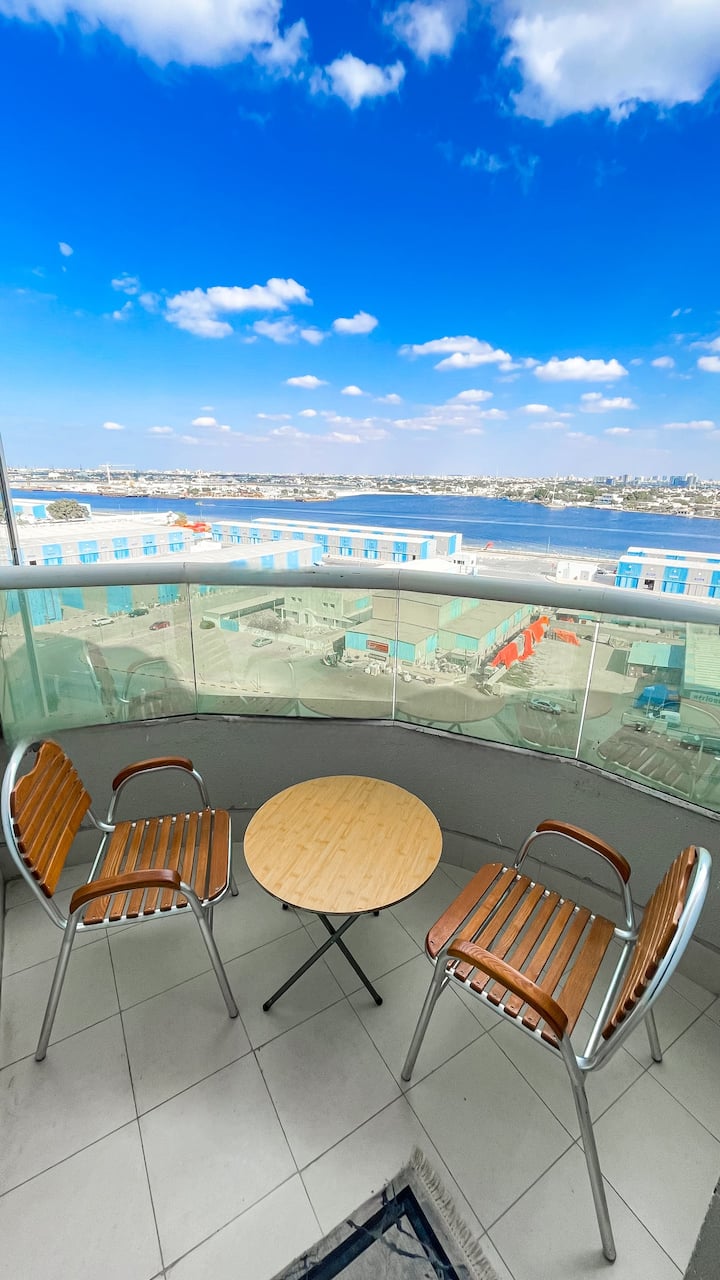 Ocean Escape: Bright 1br With Spectacular Scenery - Ajman