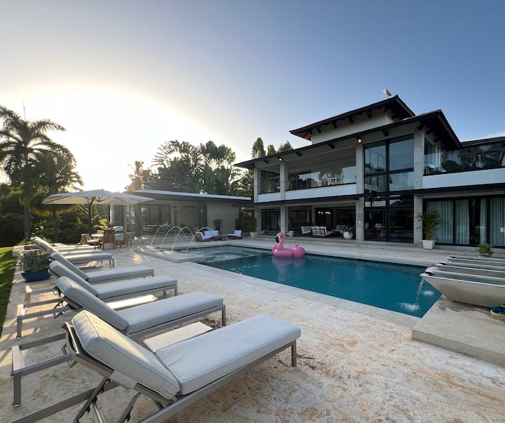 Stunning 7 Br Villa 3 Min Walk To Beach - La Romana