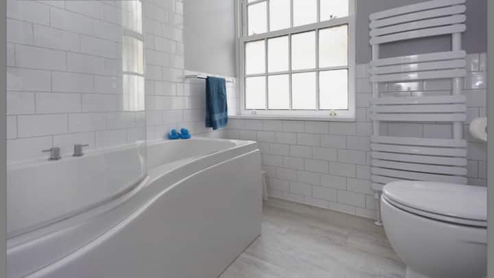 Stylish Apt In A 1938 Building W/parking - Greenwich