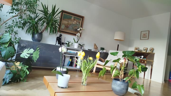 Garden Ensuite Double Room, "Poppy Room" - Zurich