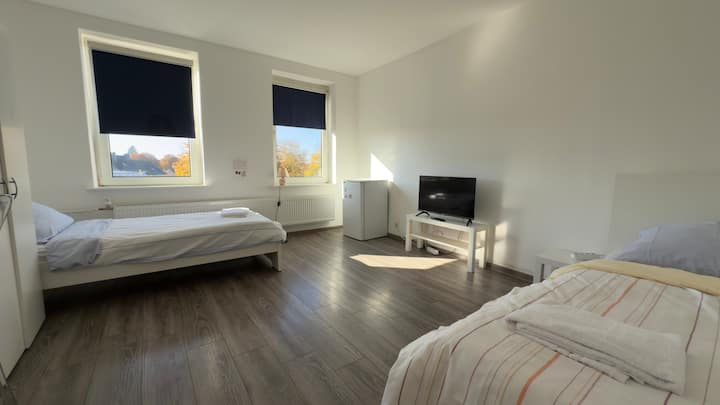 Monteurwohnung Mit 3 Zimmer - Neumünster