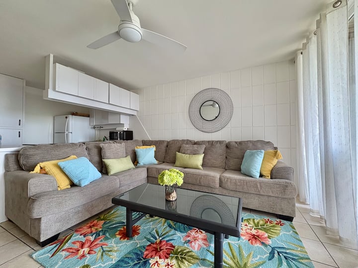 Eat, Shop & Play - Island Time! - Suite B, TX