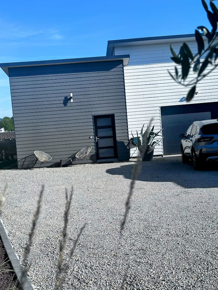 Studio Cosy+terrasse+p Dans Grande Cour - Vesoul