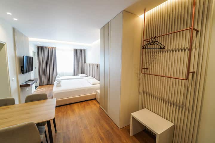 2 Steps From City Center Apt.3.2 - Tirana