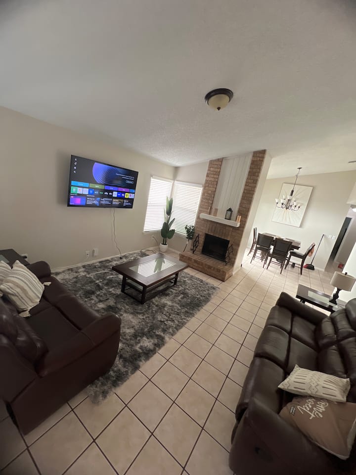 The Lovely’s House - San Antonio, TX