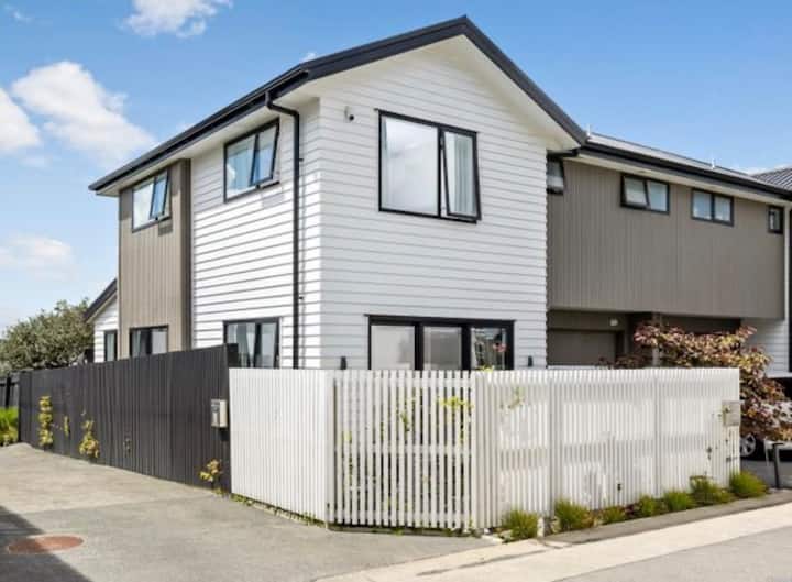 Peaceful Family Friendly Home - Waiheke Island