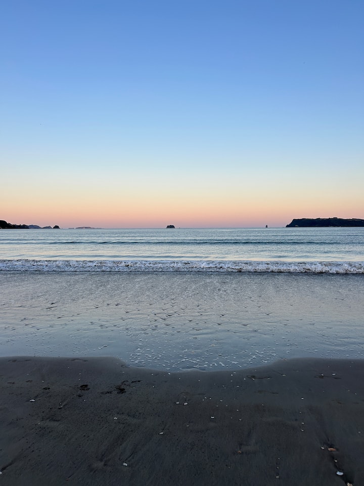 Whitianga Seaside Getaway -2br -Walk To Beach - Whitianga