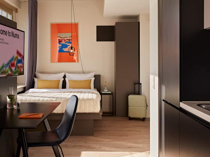 Numa | Medium Studio With Kitchen In Ehrenfeld - Cologne