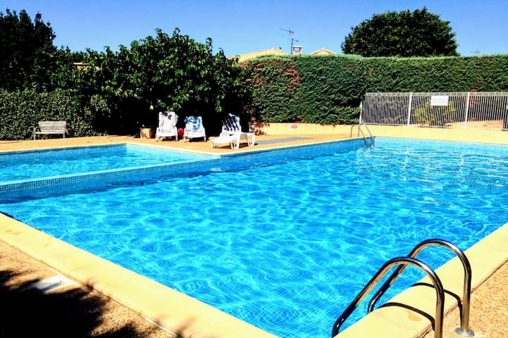 Rez De Jardin - Piscine - Proche Plage - Bandol