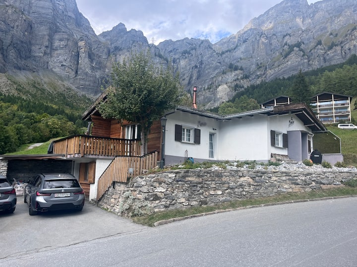 Premium Family Chalet Next To Ski Slope! - Loèche-les-Bains