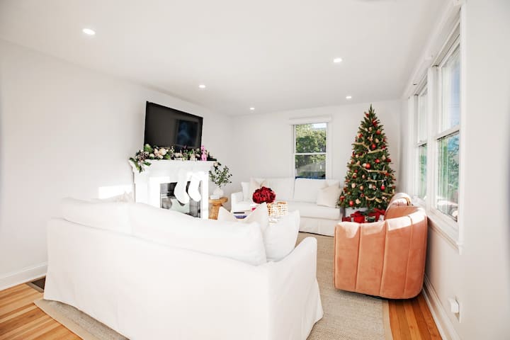 Bright Escape Near Beach & Ffu | Fire Pit | Bbq - Fairfield, CT