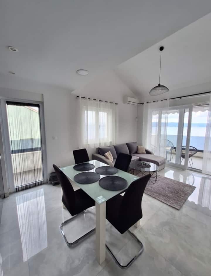 Apartments Beverly 10, Omis - Omiš