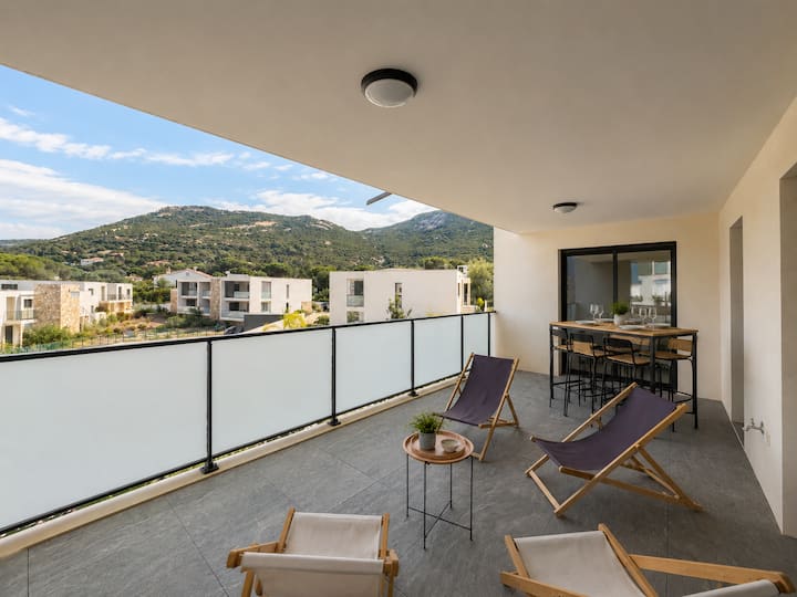 Appartement Dans Résidence Avec Piscine - Calvi