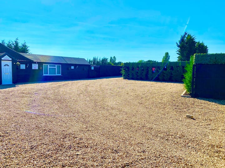 The Annex !
Free Parking - Berkshire