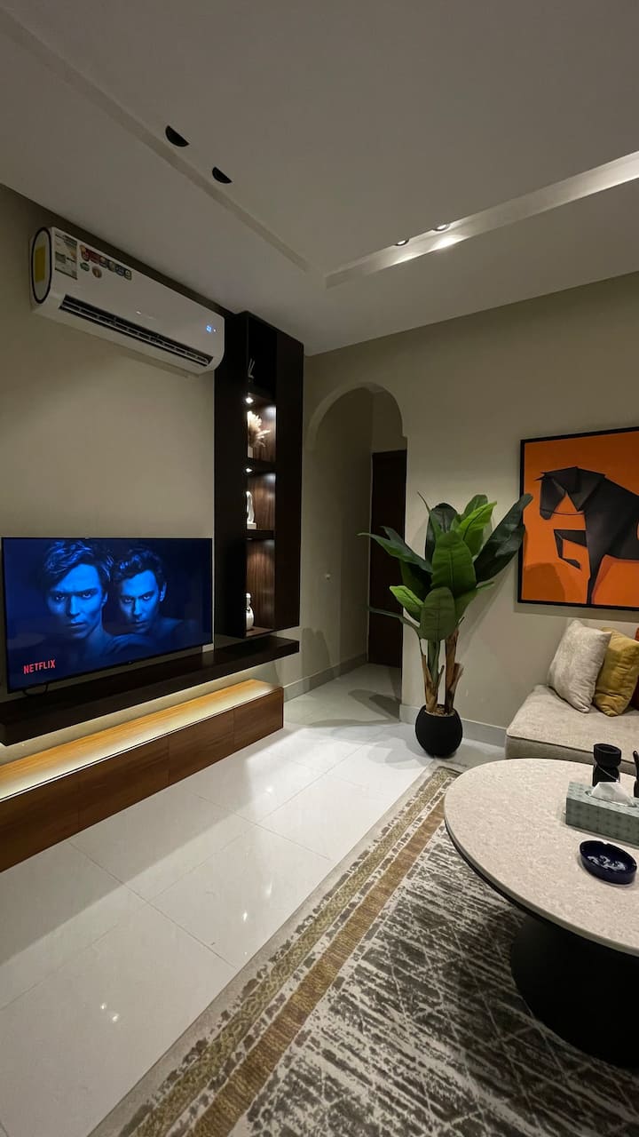 سويت مودرن امام كورنيش الراكة - Dammam