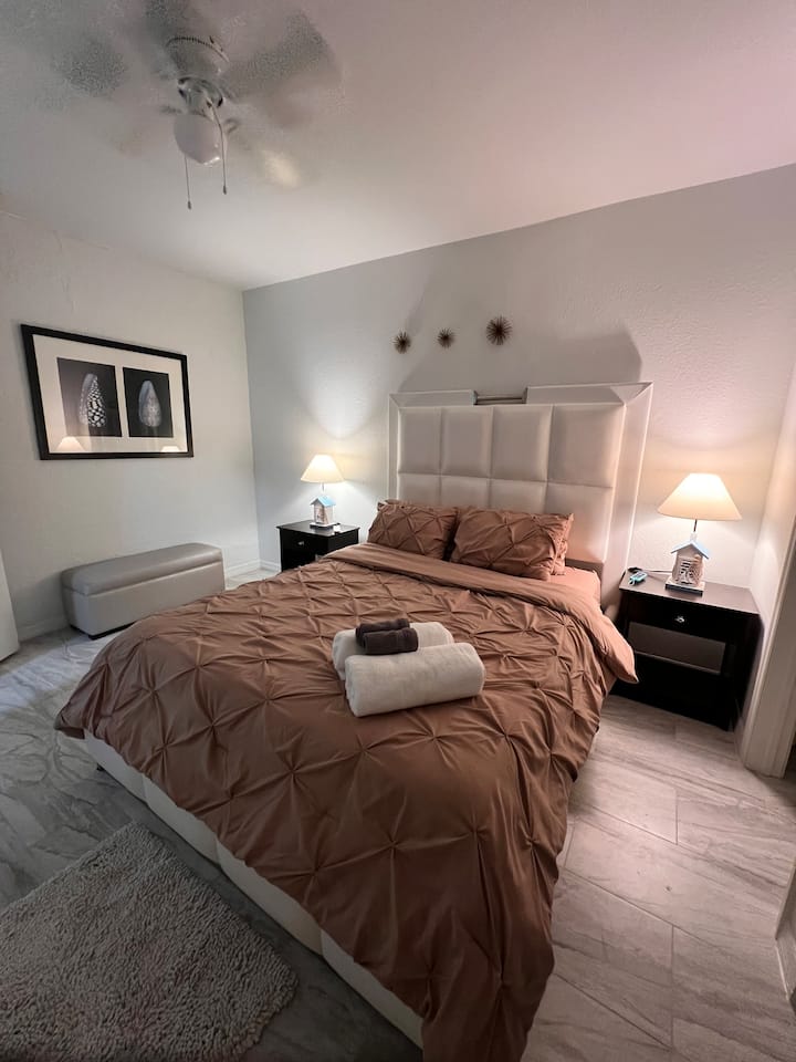 Hermosa Y Cómoda - Cape Coral, FL