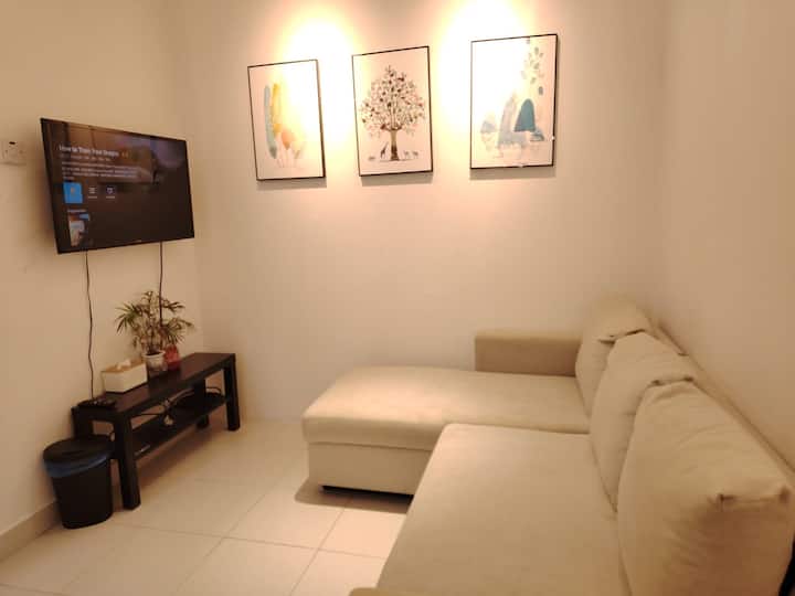 A-cozy 1br |Tv Box |Water Dispenser Tebrau |Austin - Ulu Tiram