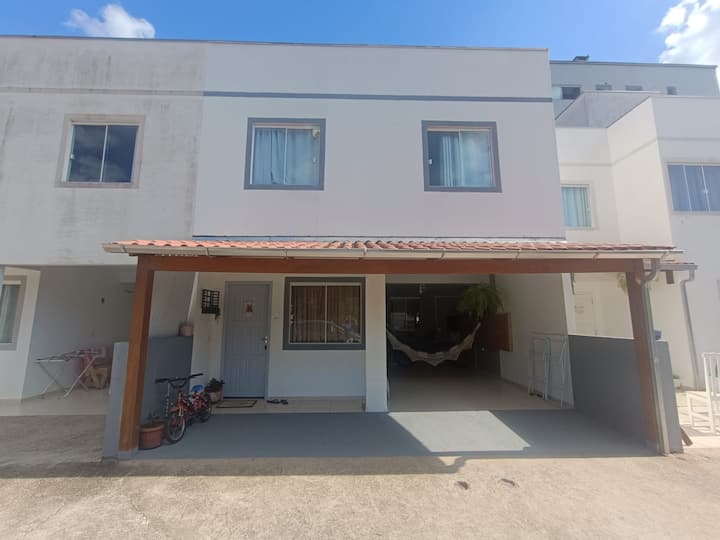 Casa Em Local Tranquilo. - Brusque