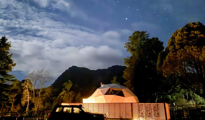 Wilder Tasmania – Wattle - Mole Creek