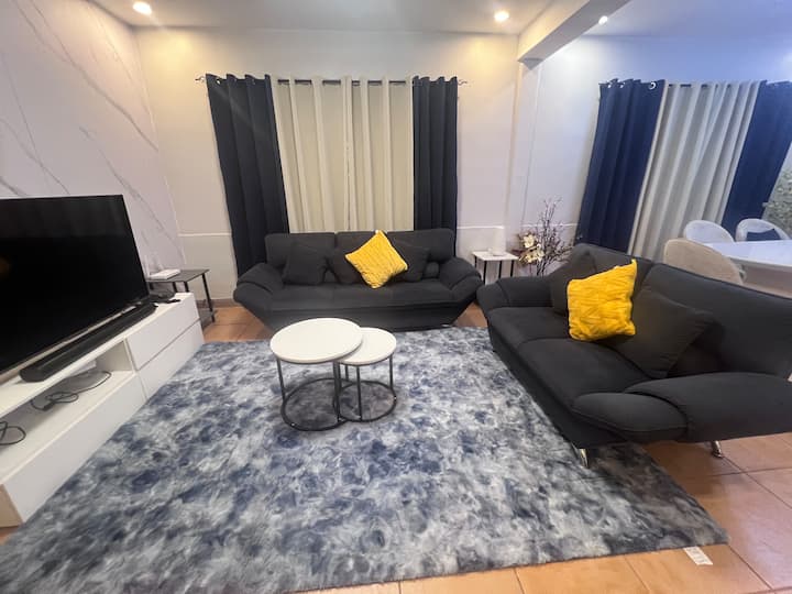Mango Oasis 5 - Stylish And Posh 4 Br Duplex A - Subic